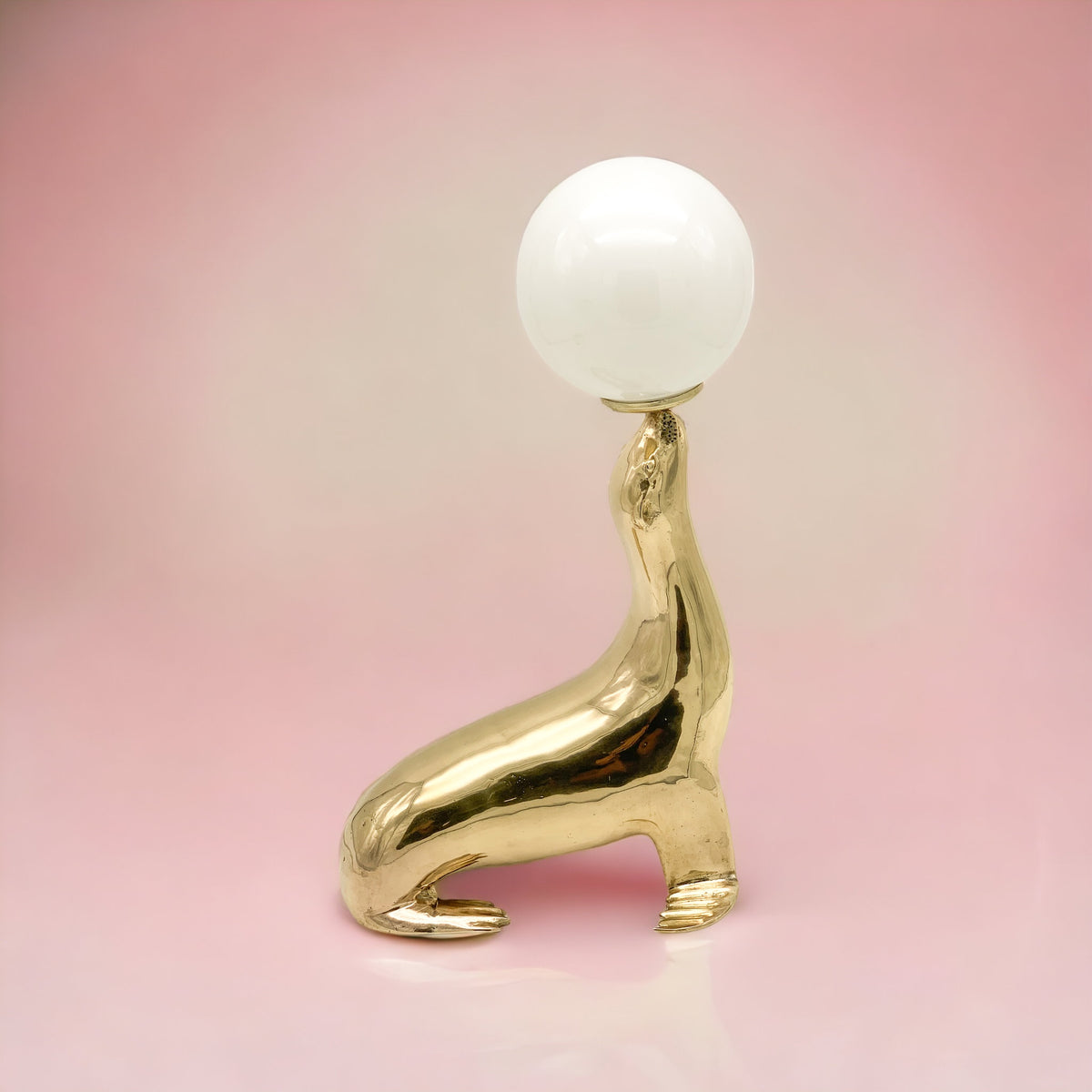 Lampe otarie vintage en laiton – Marcette